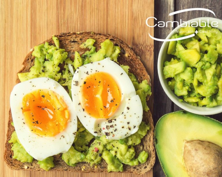 PAN CON AGUACATE Y HUEVO – Cambiable-Nutricion